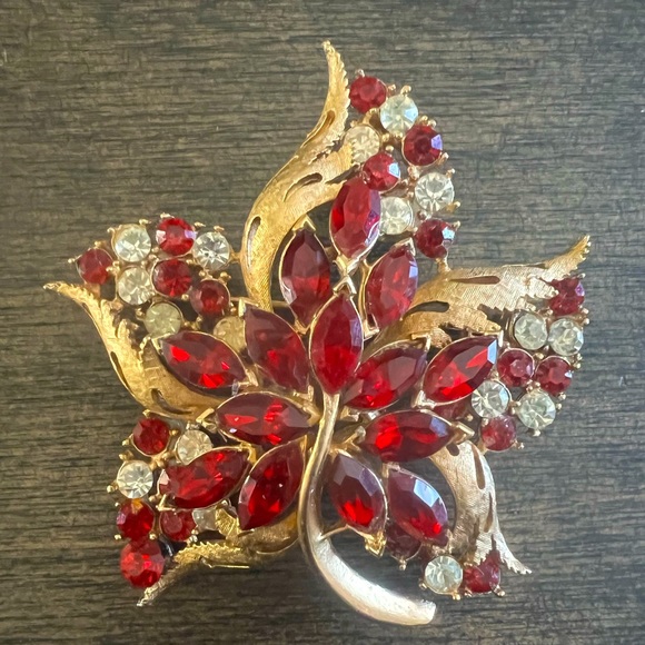 Coro | Jewelry | Ruby Red And Clear Vintage Coro Brooch | Poshmark